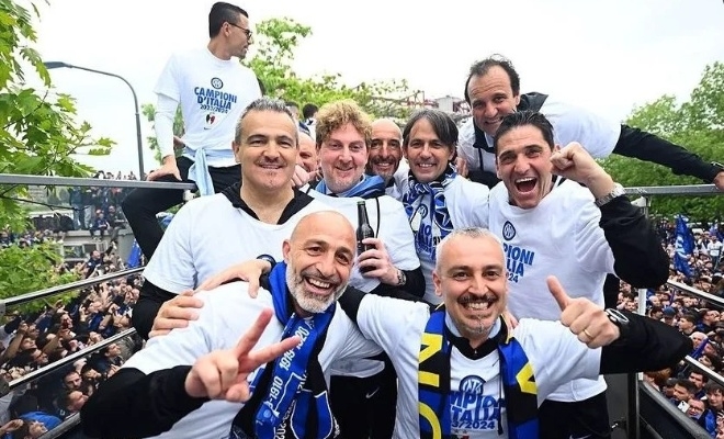 Un ALLENATORE TOSCANO è CAMPIONE D'ITALIA con l'INTER